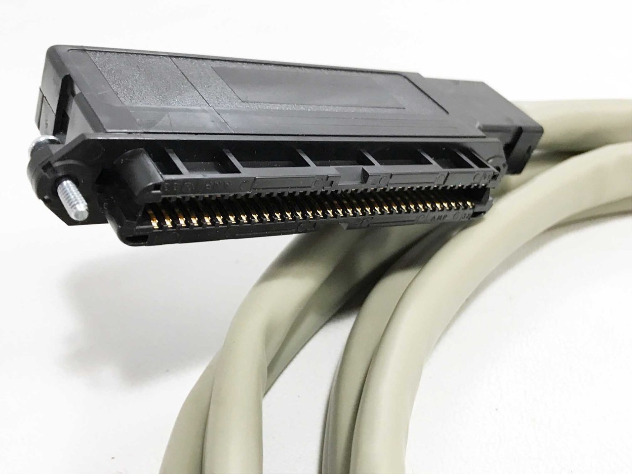 1186027L1 and 1186027L2 - 10FT MX2820 FUTURE BUS TO 90 DEG 64 PIN ...