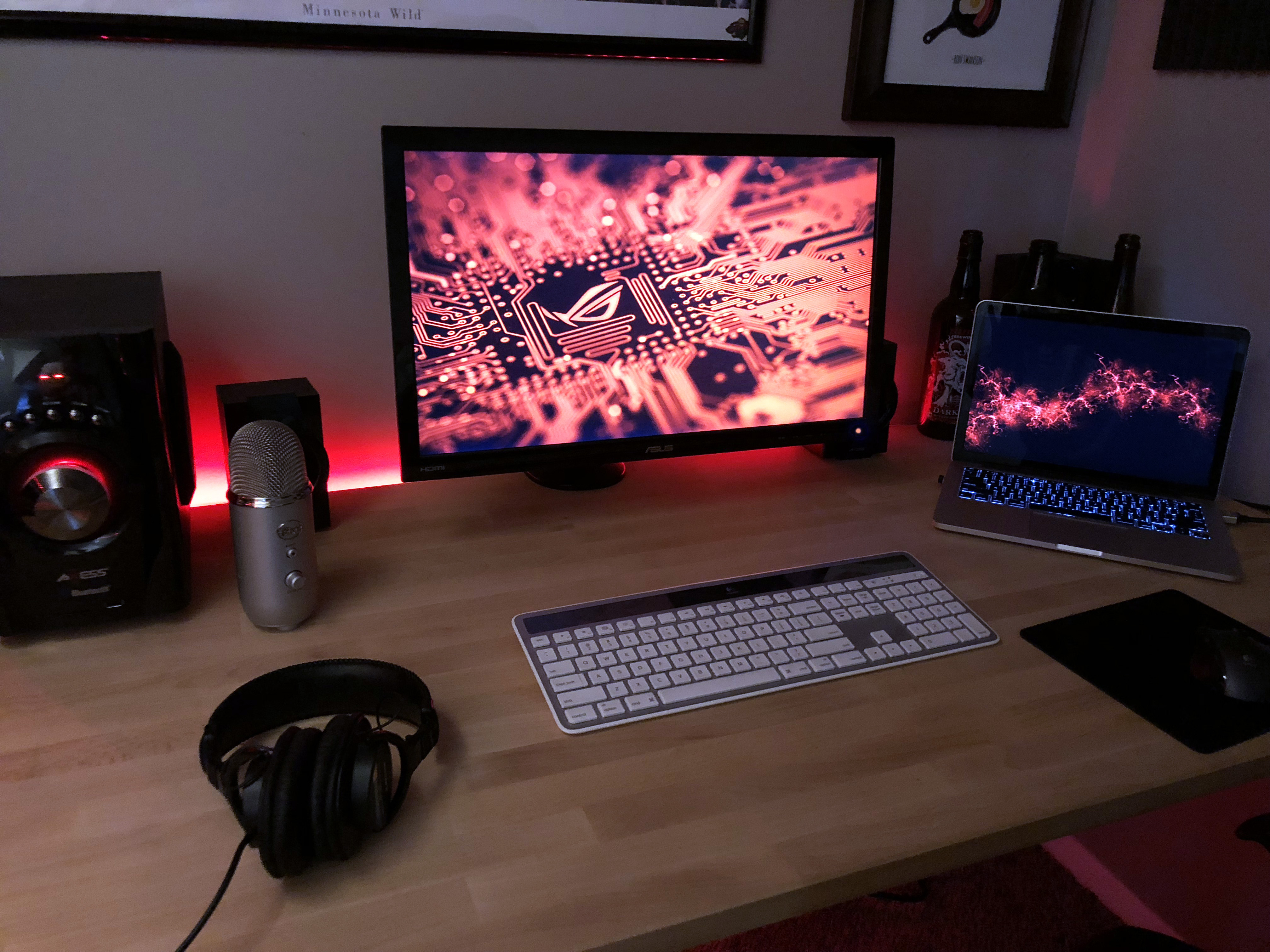 Best PC Gaming Accessory: Monitor Mounts - ECHOGEAR