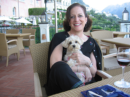 Maddie, a world traveling dog in Italy